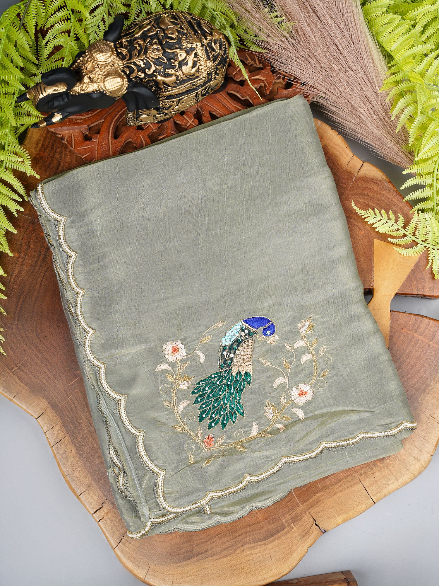 Tissue Crepe saree with Kardana work and scallop Border- Grey – Sirimalle